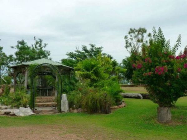 Gemseekers Caravan Park | Dog Friendly Camping in Rubyvale | Pupsy